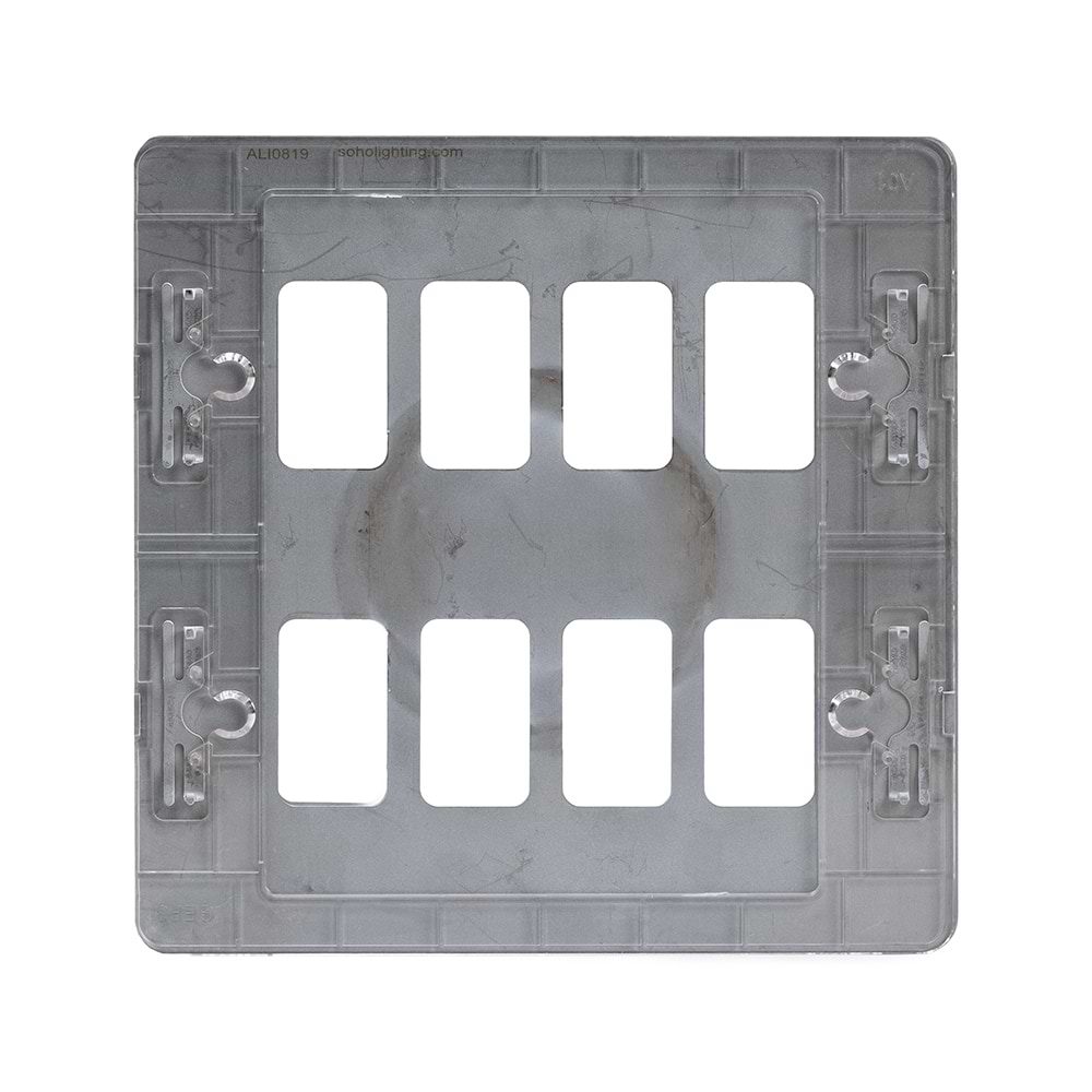 Soho Lighting White Metal Flat Plate 8 Gang Plate Wht Ins Screwless - Elesi