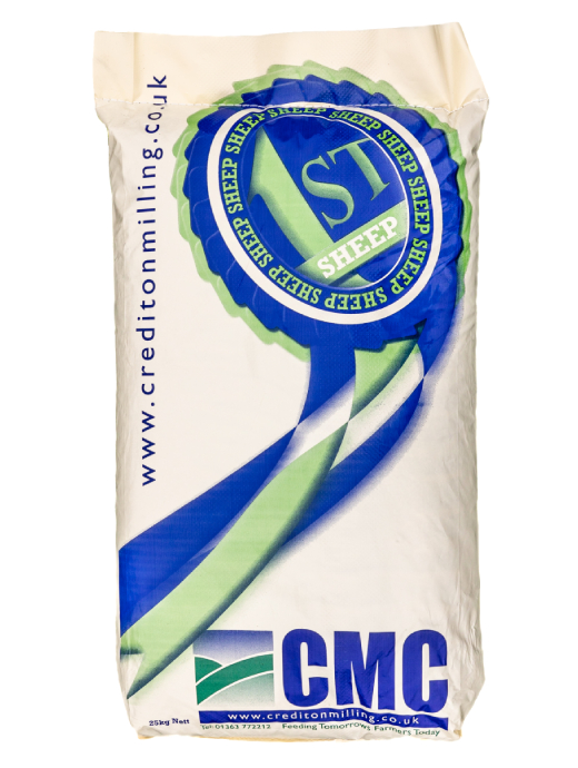 Crediton Ewe Rolls 18% | Griggs Agri