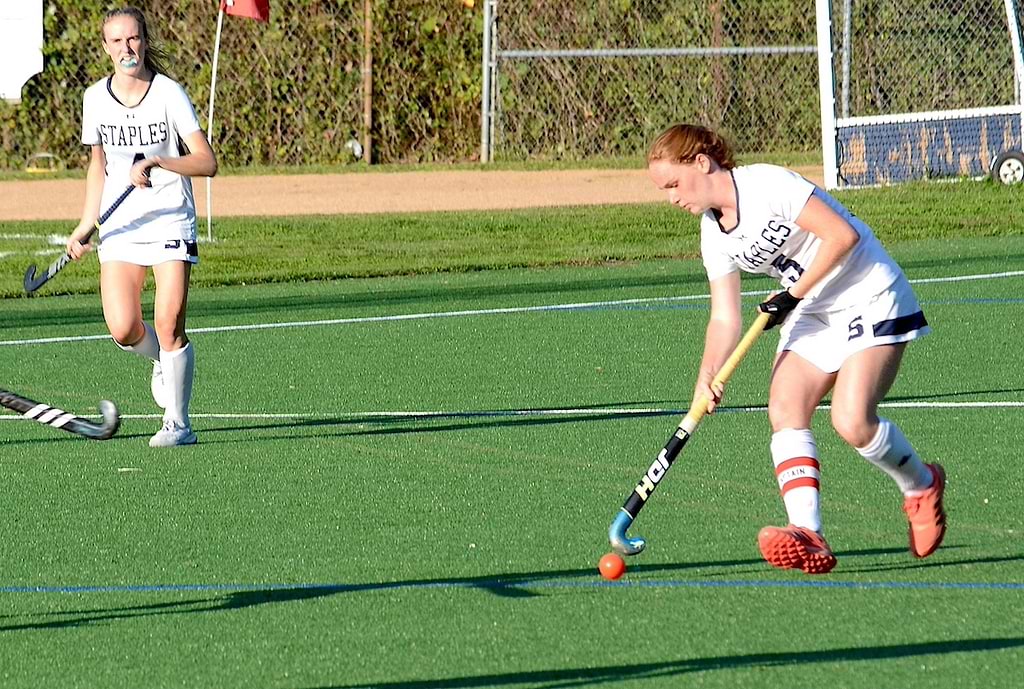 Staples field hockey loses FCIAC championship showdown | Westport Journal