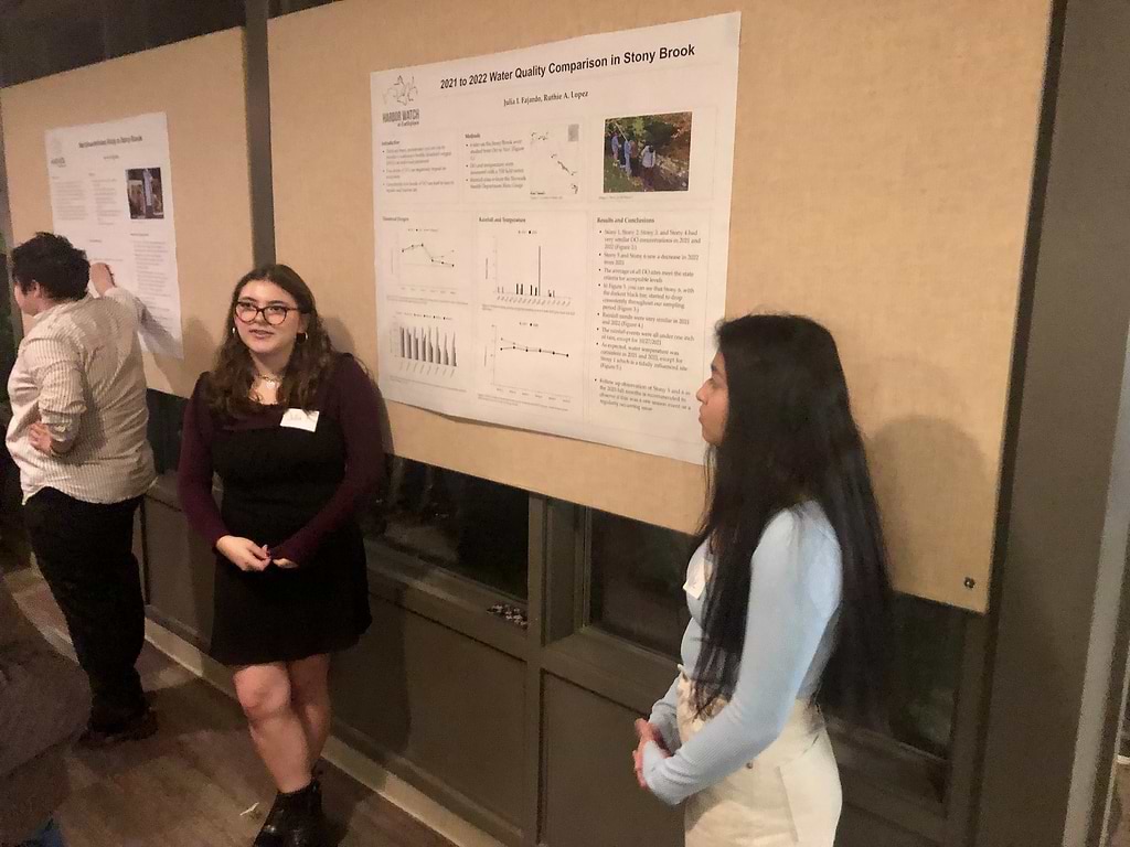 Harbor Watch high-school volunteers present findings | Westport Journal